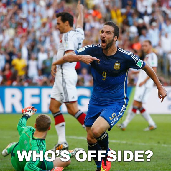 Kompilasi Meme Selebrasi Gol Offside Higuain - Bola.net