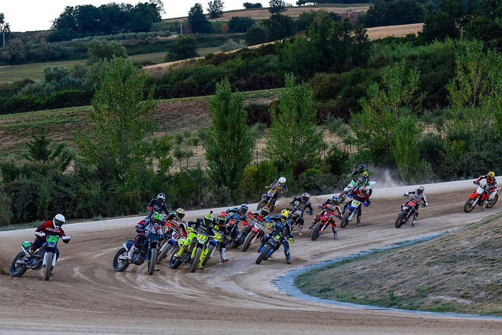 Valentino Rossi: Motor Ranch Telah Perpanjang Karir Saya - Bola.net