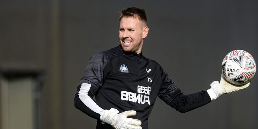 Profil Robert Elliot - Bola.net