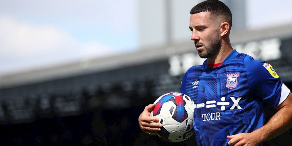 Profil Terbaru Conor Mark Chaplin - Bola.net