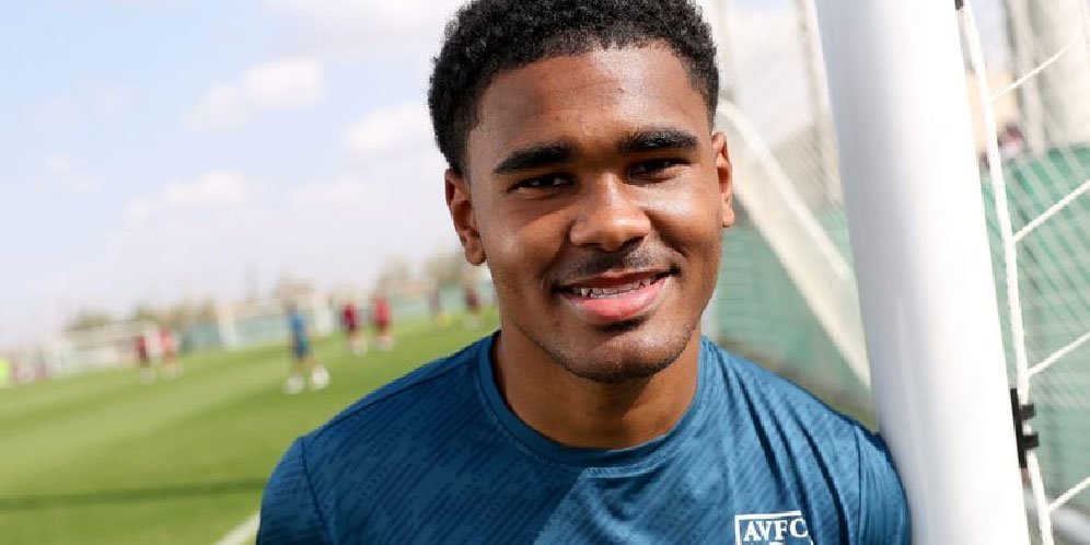 Profil Kadan Young - Bola.net