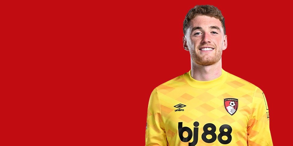 Profil Terbaru Mark Travers - Bola.net