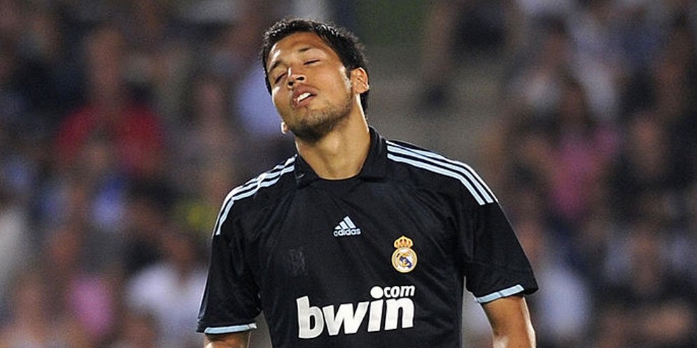 Kejutan! Liverpool Segera Kontrak Bek Veteran Ezequiel Garay - Bola.net