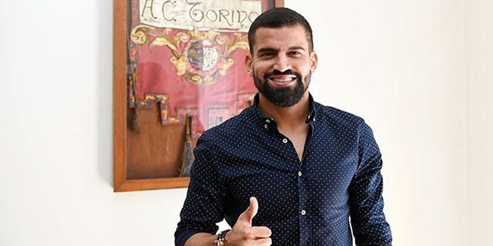 Dilepas Juventus, Rincon Resmi Menyeberang ke Torino - Bola.net