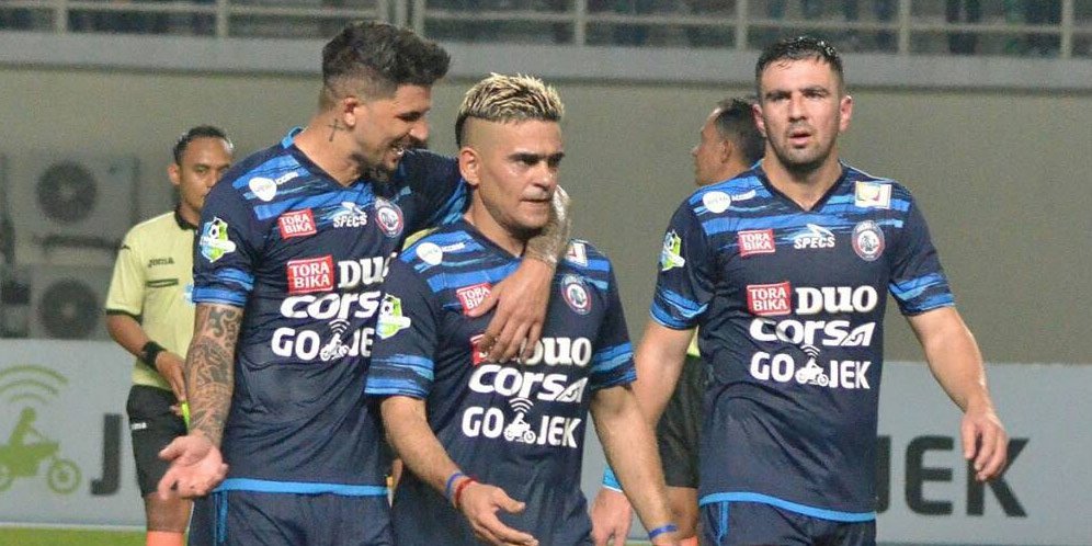 Ihwal Tunggakan Gaji, Ini Kata Pihak Cristian Gonzales - Bola.net Ihwal Tunggakan Gaji, Ini Kata Pihak Cristian Gonzales - Bola.net