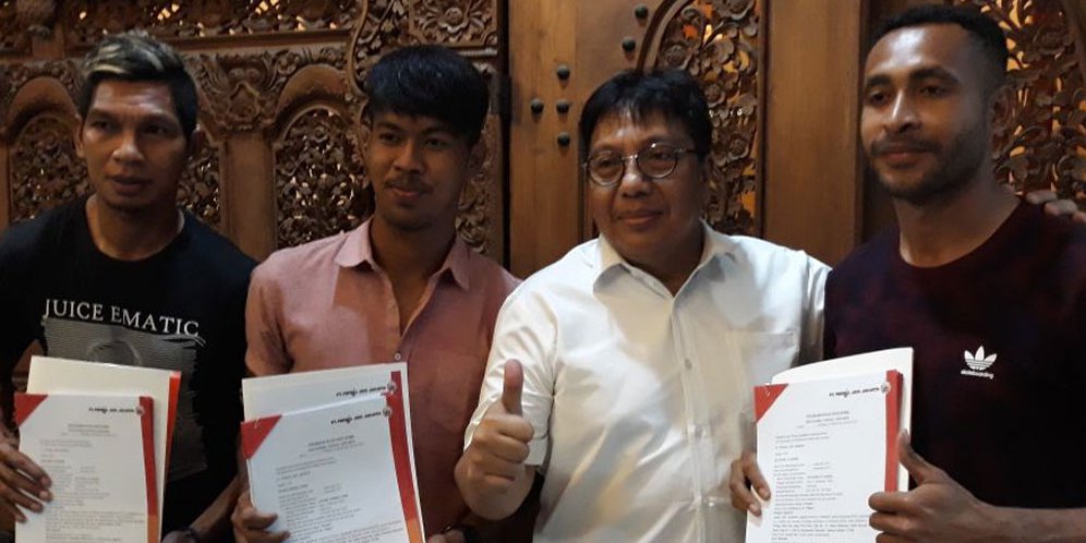 Persija Resmi Kontrak Tiga Pemain Baru - Bola.net