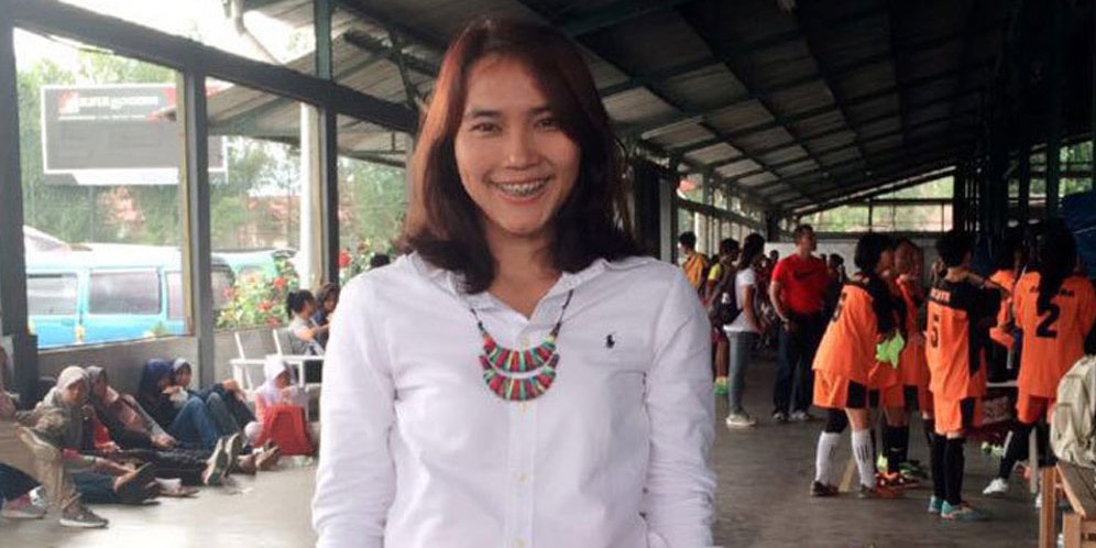 Kenalkan, Ini Dia Wasit Cantik asal Indonesia Berlisensi FIFA - Bola.net Kenalkan, Ini Dia Wasit Cantik asal Indonesia Berlisensi FIFA - Bola.net