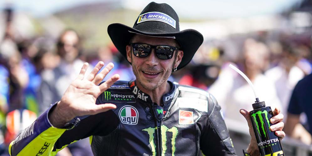 Rossi Akui Sempat Bengong Lihat Marquez Jatuh - Bola.net