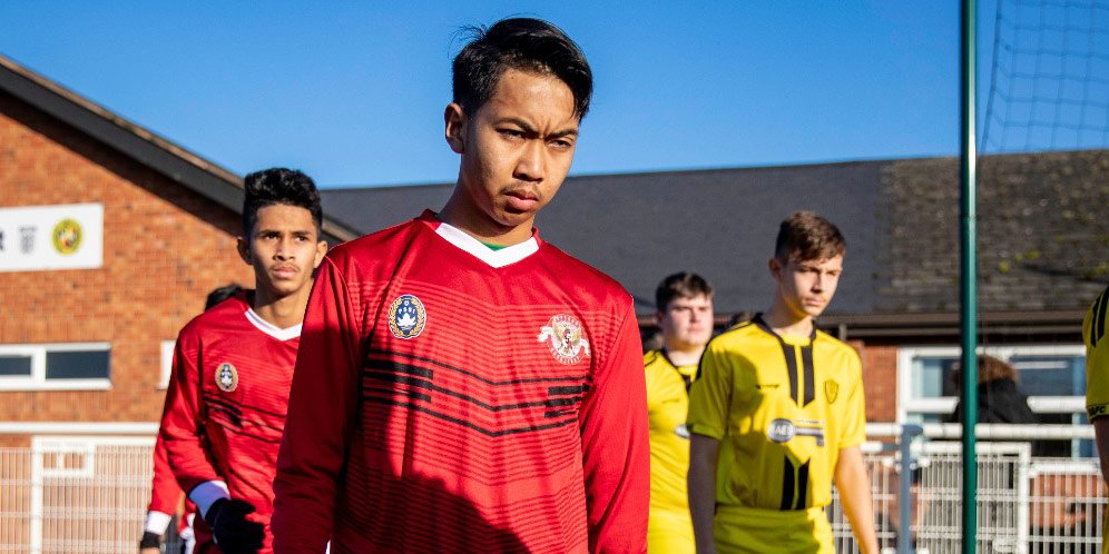 Des Walker Bagikan Ilmu Penting kepada Bek Sayap Garuda Select
