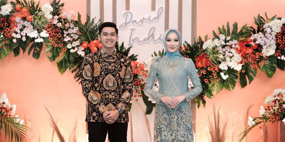 Kisah Cinta Septian David Maulana: Berawal Nembak di BBM, Segera Berujung di Pelaminan - Bola.net