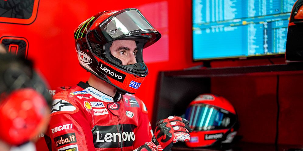 Pecco Bagnaia Rasakan Sensasi Aneh Tanpa Valentino Rossi di Trek MotoGP ...