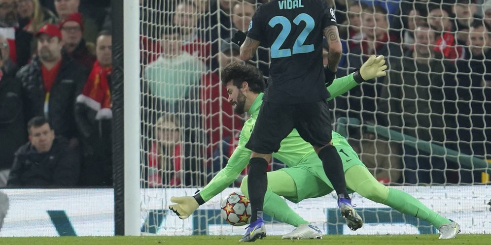 Liverpool vs Inter, Performa Nerrazurri Dipuji Alisson - Bola.net