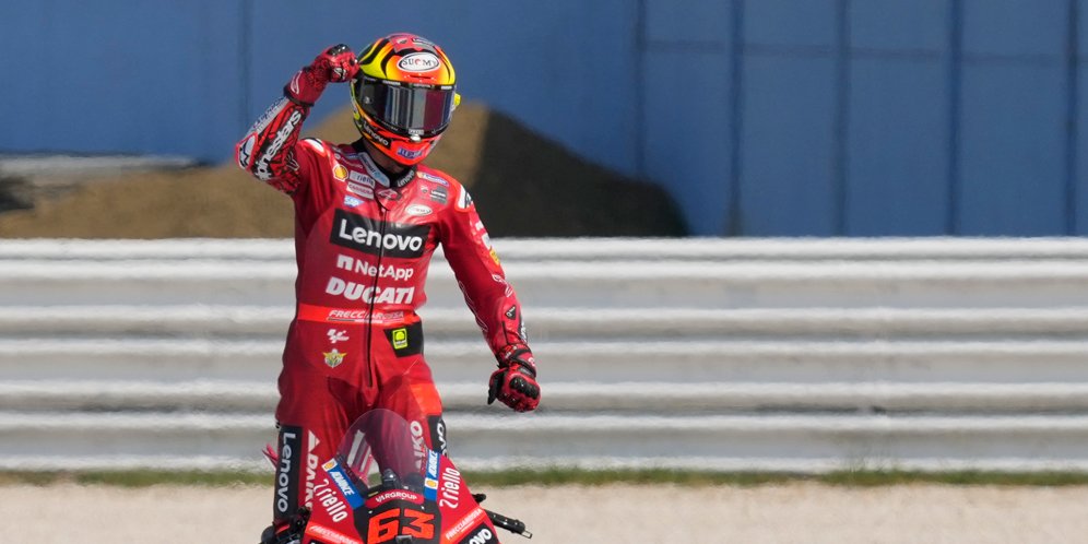 Juarai MotoGP 2022, Pecco Bagnaia Wujudkan Impian Ducati dan Valentino Rossi - Bola.net