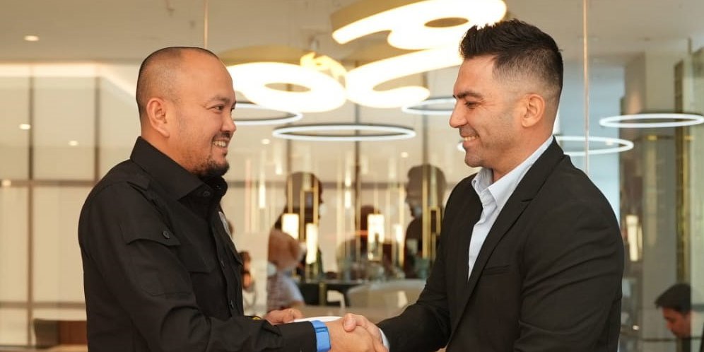 Arema FC Resmi Perkenalkan Javier Roca Sebagai Pelatih Baru - Bola.net