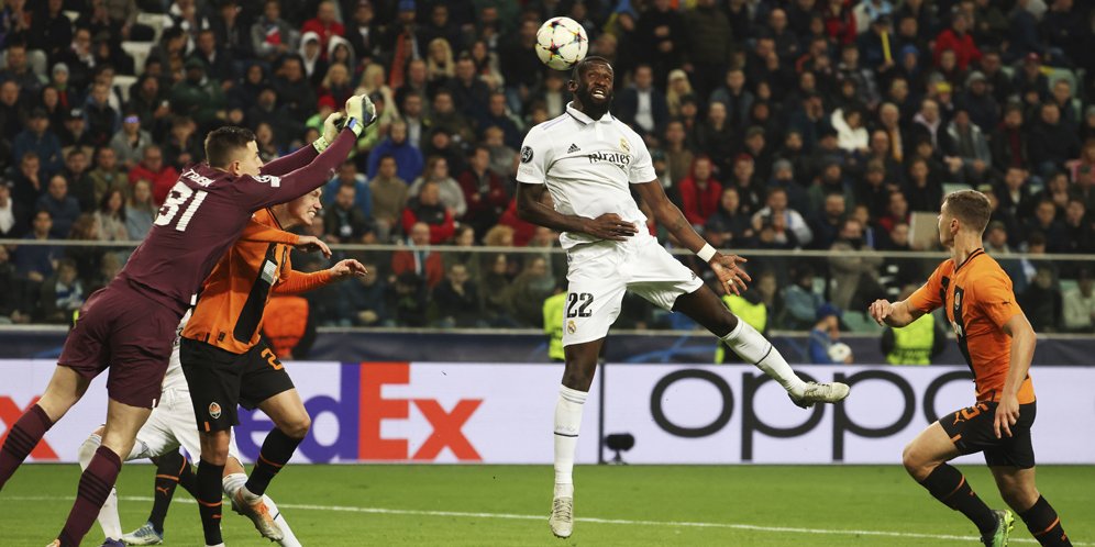 Sampai Diulang 3 Kali! Templat Gol Real Madrid dari Umpan Toni Kroos ke ...