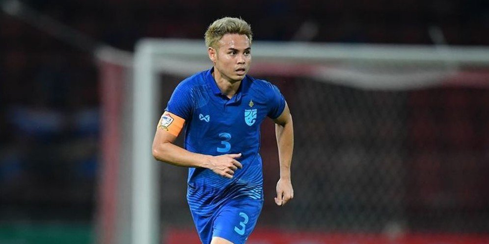 Dari Bek Kiri Menjadi Gelandang, Theerathon Bunmathan Mirip Philipp ...