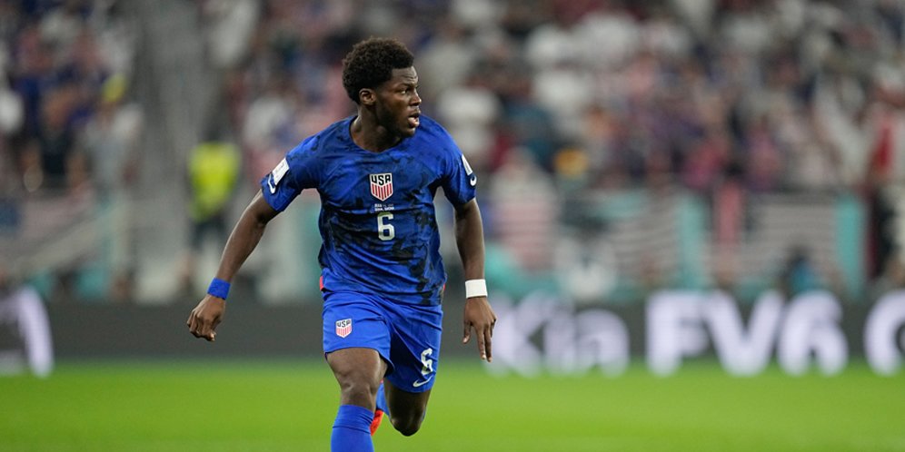 Tiba di Milano, Yunus Musah Segera Diperkenalkan Sebagai Pemain AC Milan - Bola.net