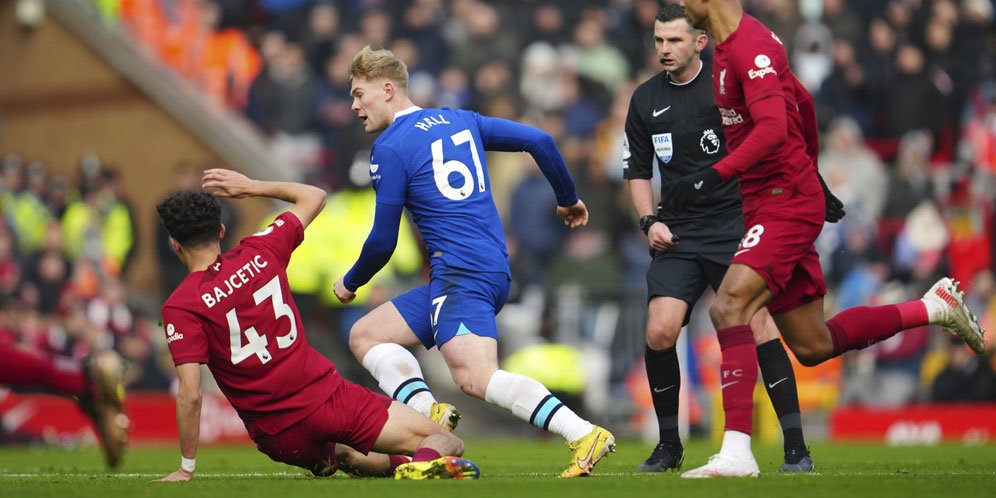 Mulai Rutin Main di Tim Senior, Liverpool Hadiahi Stefan Bajcetic ...