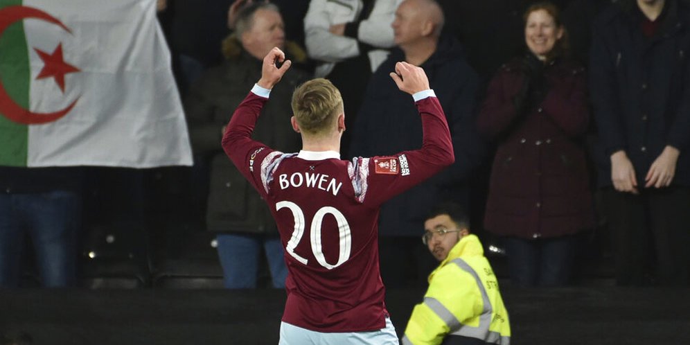 Final Conference League, Jared Bowen Siap Berikan Kemenangan untuk Fans ...