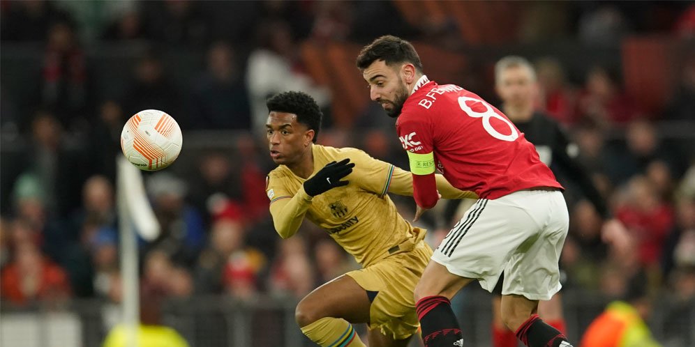 Hasil Manchester United vs Barcelona: Skor 2-1 (agg. 4-3) - Bola.net