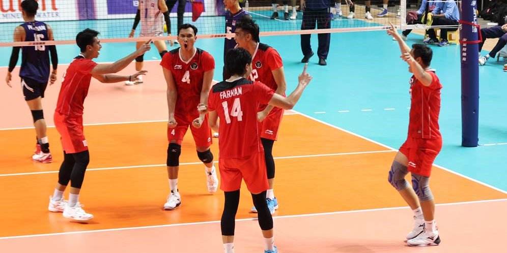 VIDEO: Usai Raih Emas Dengan Timnas Voli Putra Indonesia, Fahry Septian Laris Diajak Berfoto ...