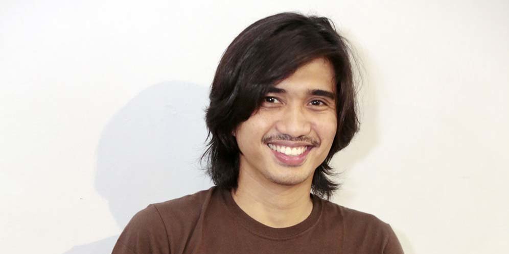 Duta Sheila on 7 Main Voli Antar-RT demi Meriahkan Sumpah Pemuda - Bola.net