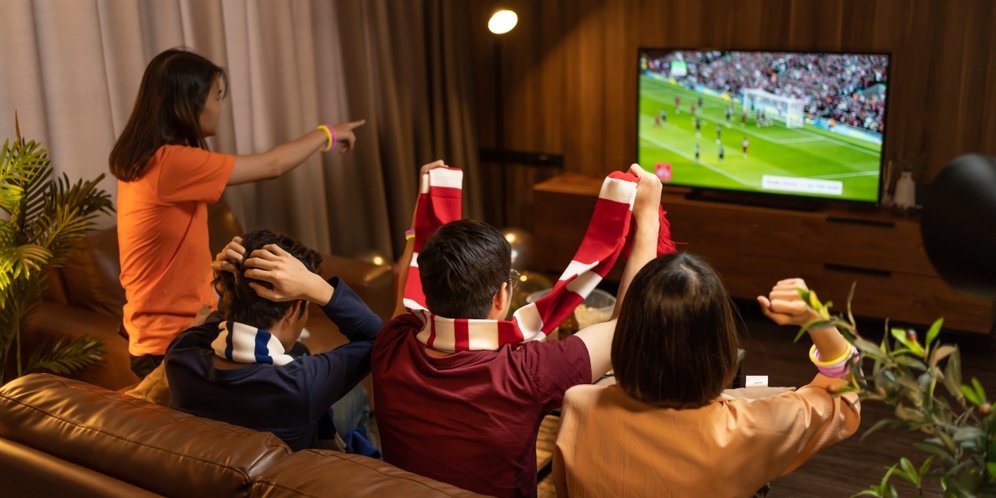 3 Momen Tepat Seruput Kuah Indomie X Pop Mie Tori Miso Ramen Saat Nobar Laga Bola Favorit