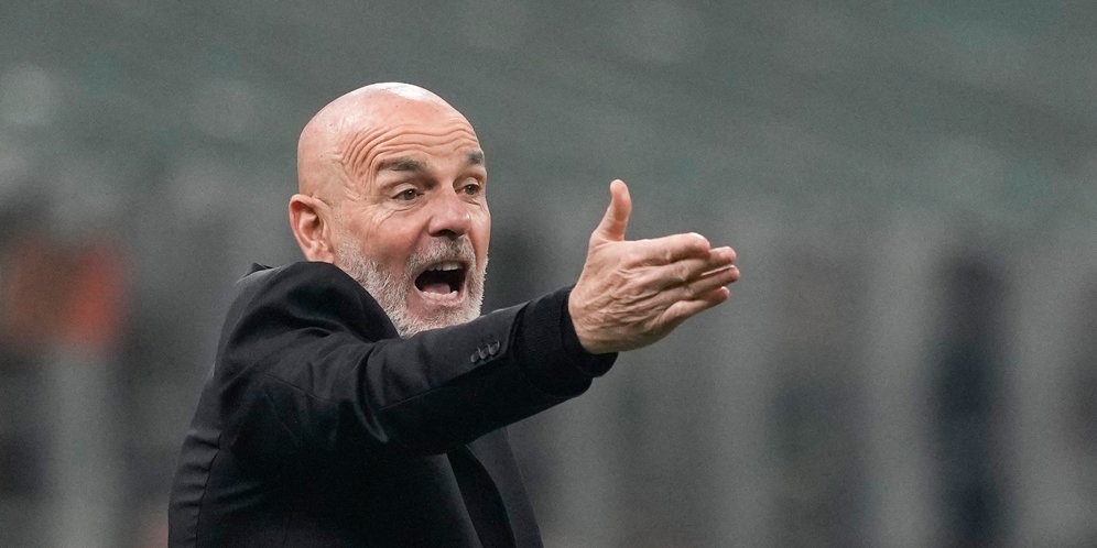 Slavia Praha Curi Dua Gol, Stefano Pioli Kritik Pertahanan AC Milan ...