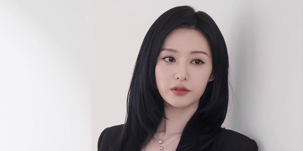 Daftar Harga, Seat Plan dan Benefit 1st Fan Meeting Tour Kim Ji Won 'Be ...