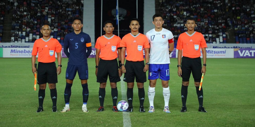 Bangga! 3 Wasit Indonesia Pimpin Uji Coba FIFA Matchday Oktober 2024 ...