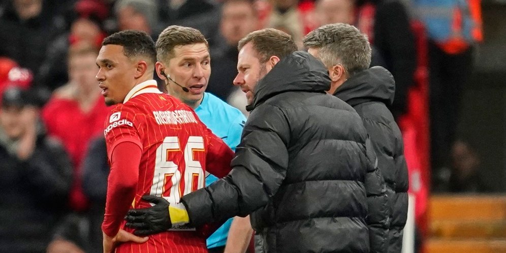 Ihwal Pengganti Alexander-Arnold, Liverpool Bakal Impor Bek Kanam dari ...