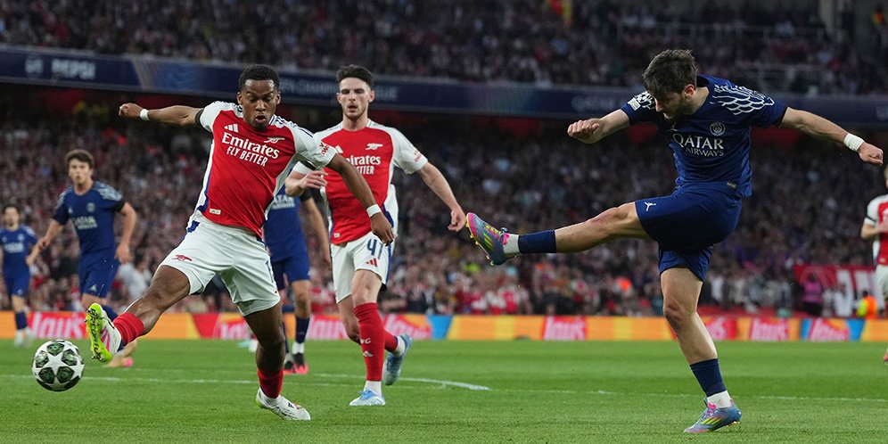 PSG Merasa Arsenal Terlalu Percaya Diri, Akhirnya Kena Jegal di ...