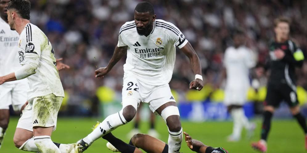 Aksi Kocak Myles Lewis-Skelly Usai Jadi Korban Injakan Rudiger: Sindir ...