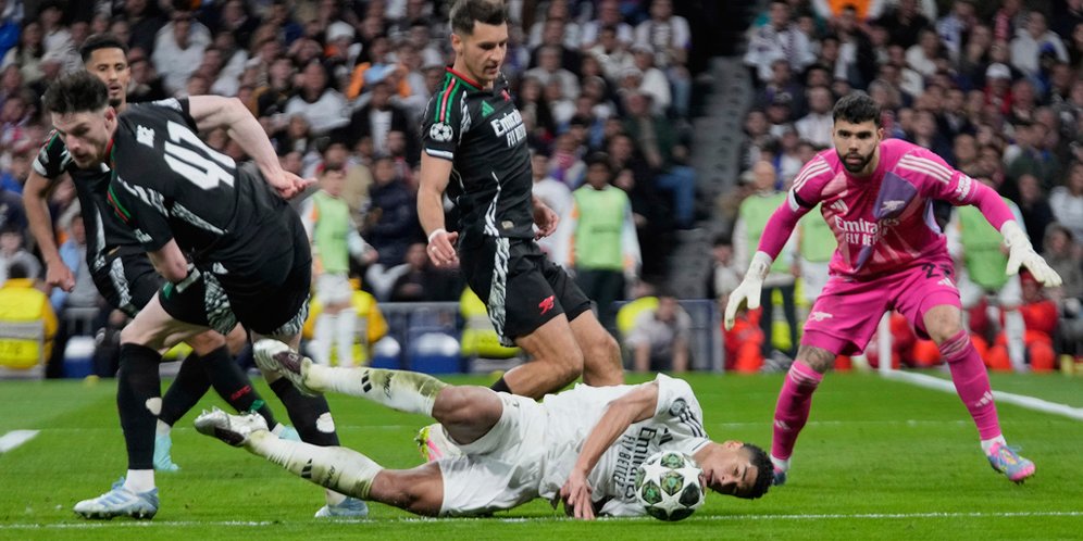 Panasnya Duel Real Madrid vs Arsenal: Jude Bellingham dan Declan Rice ...