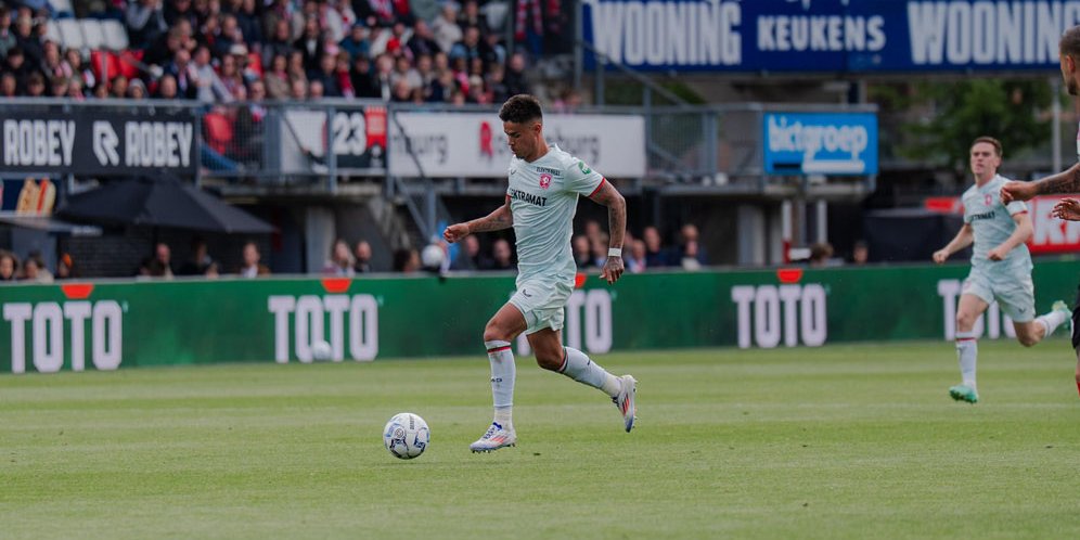 Mees Hilgers Solid, Twente Clean Sheet dan Rebut Tiga Poin di Markas ...