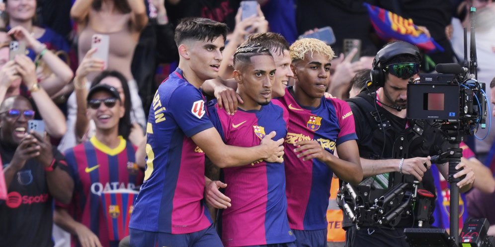 Barcelona Sedang Membangun Tim Monster - Bola.net