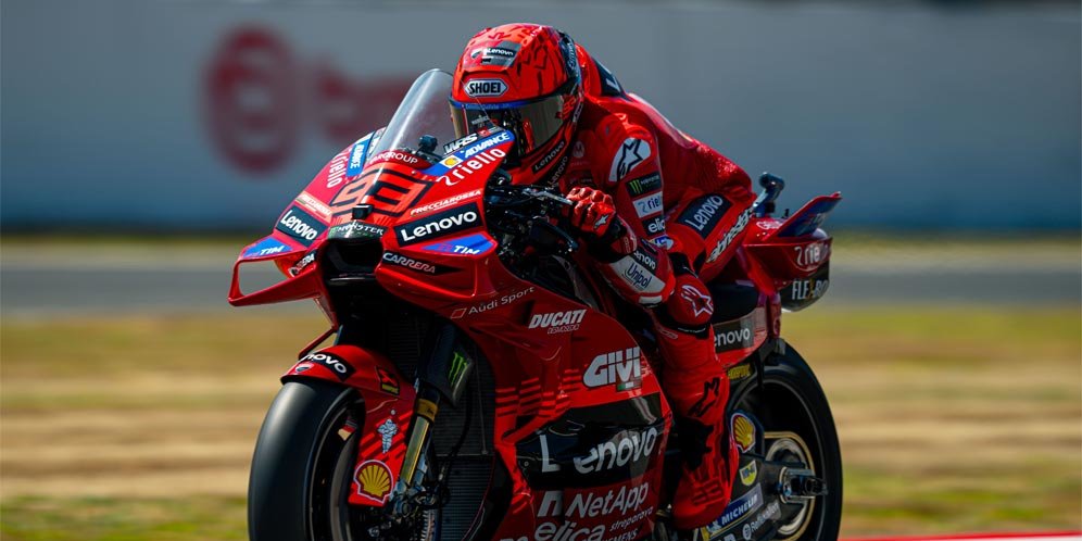 Marc Marquez Menangi Sprint Race MotoGP Belanda 2025, Fabio Quartararo Kecelakaan - Bola.net