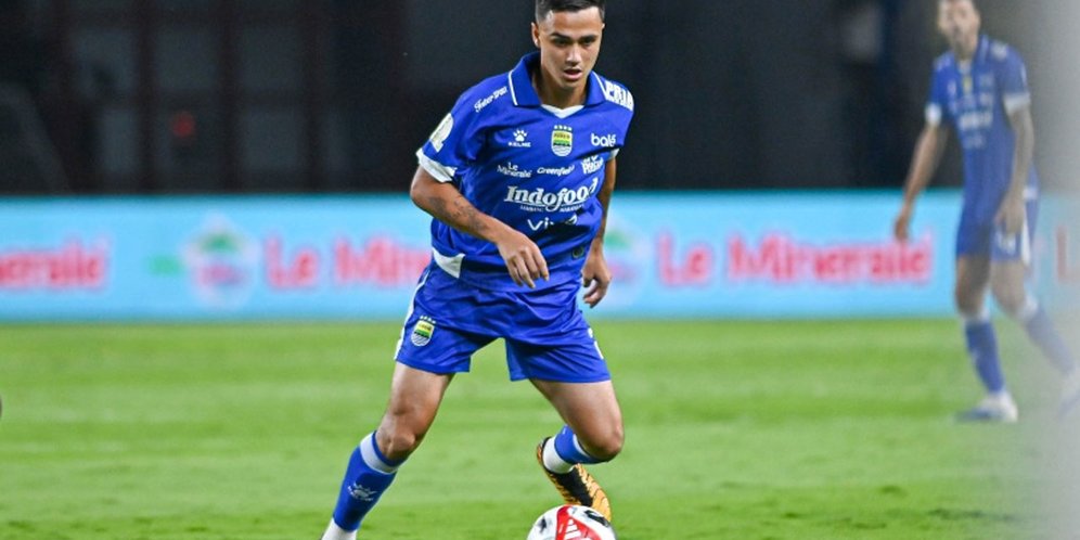 BRI Super League: Eliano Reijnders Memukau Sebagai Gelandang Bertahan ...