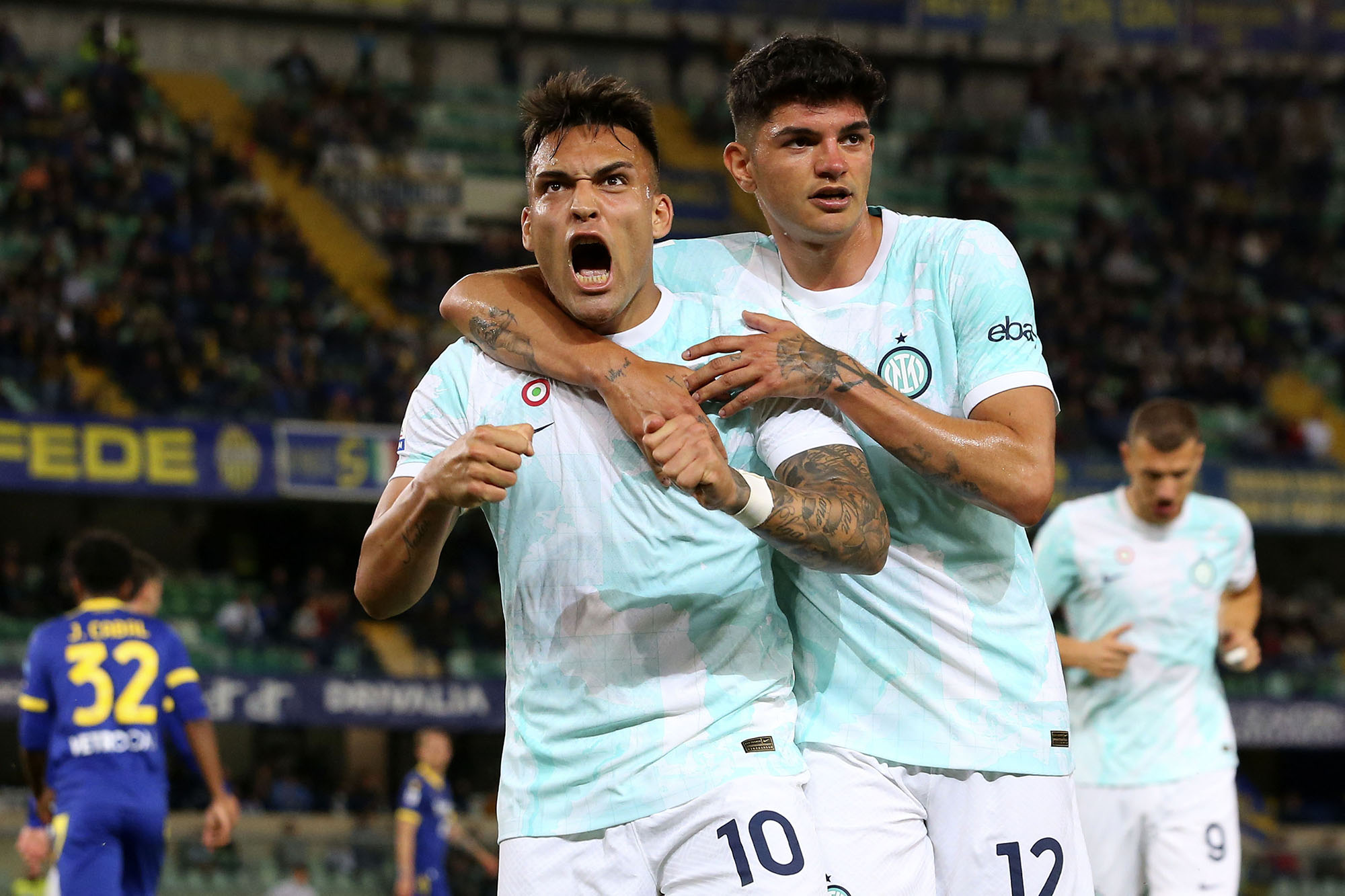 Inter Menang Besar di Markas Hellas Verona sementara Milan Hampir ...