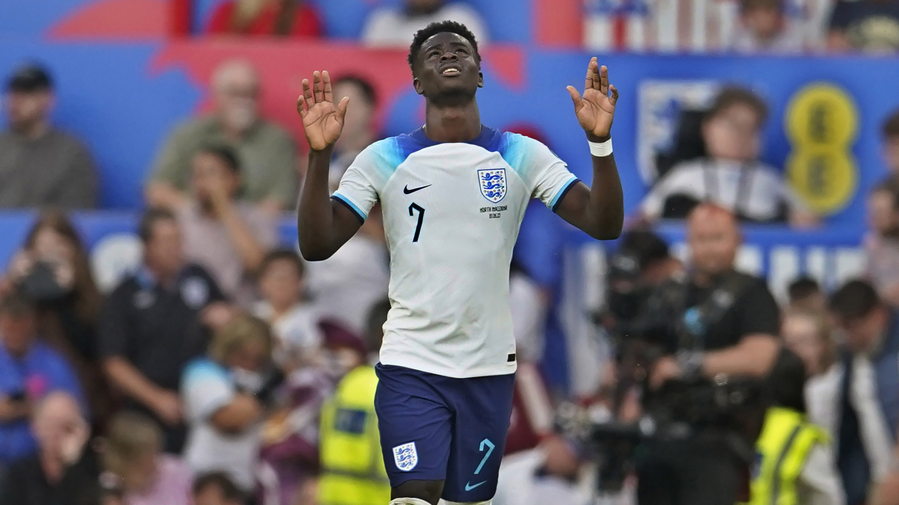 Bukayo Saka dan Harry Kane Jadi Monster di Gawang Makedonia Utara ...