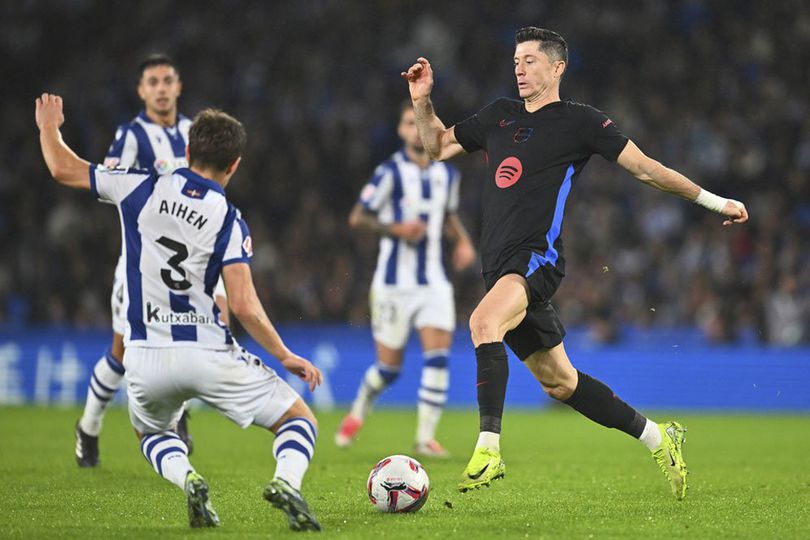 Offside Seujung Kuku, VAR Anulir Gol Lewandowski - Bola.net Offside Seujung Kuku, VAR Anulir Gol Lewandowski - Bola.net