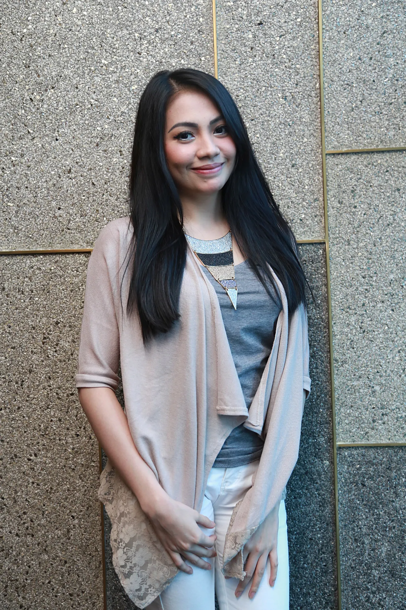 Keluar Dari Chibi, Kezia Karamoy Siapkan Single Baru Tahun Depan - KapanLagi.com