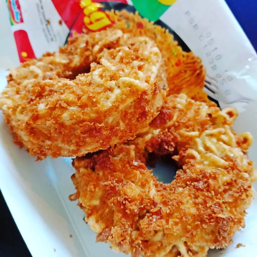 5 Cara Membuat Donat Indomie, Lezatnya Sampai Bikin Ngiler - KapanLagi.com