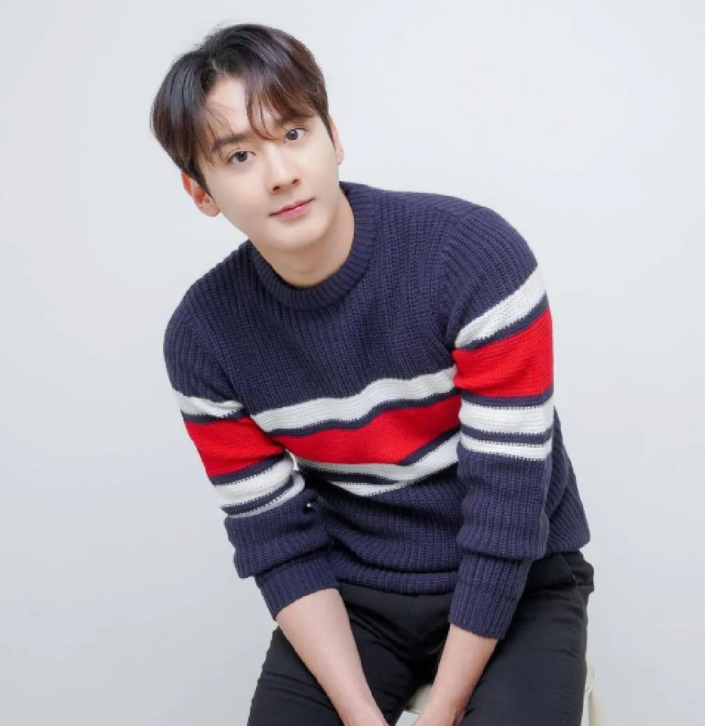 Chunji Teen Top Akan Merilis Single Pertamanya 'TOO LATE' - KapanLagi.com