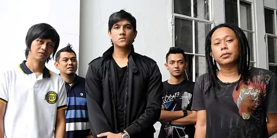 Naff Ikhlas Ditinggal Sang Vokalis - KapanLagi.com