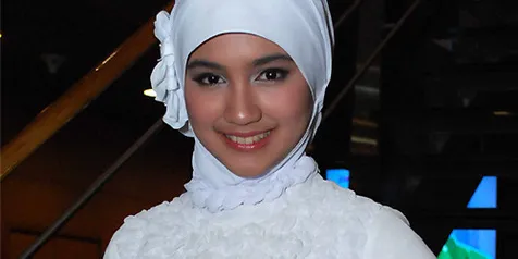 Rachel Amanda 'Sreg' Berduet Dengan Opick - KapanLagi.com