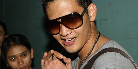 Rezky Aditya Optimis Tak Akan Bangkrut - KapanLagi.com