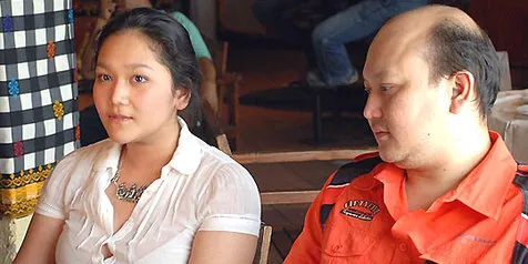 Maya dan Ari Sigit Tahu Putri Pakai Shabu - KapanLagi.com