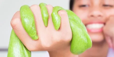 10 Cara Membuat Slime Dengan Mudah, Bahan Simpel, Dan Aman - Plus ...