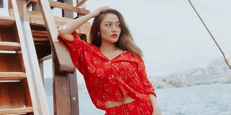 Bongkar Rahasia Ranjang Terliar, Siti Badriah dan Krisjiana Baharudin ...